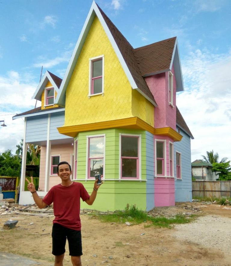 Viral di Media Sosial, Ternyata Berfoto di Rumah "UP" Hanya Bayar Rp 10 ...