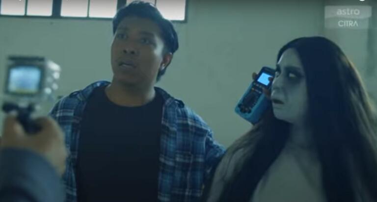 Sinopsis Debunk, Film Horror Komedi yang Viral - Dafunda.com