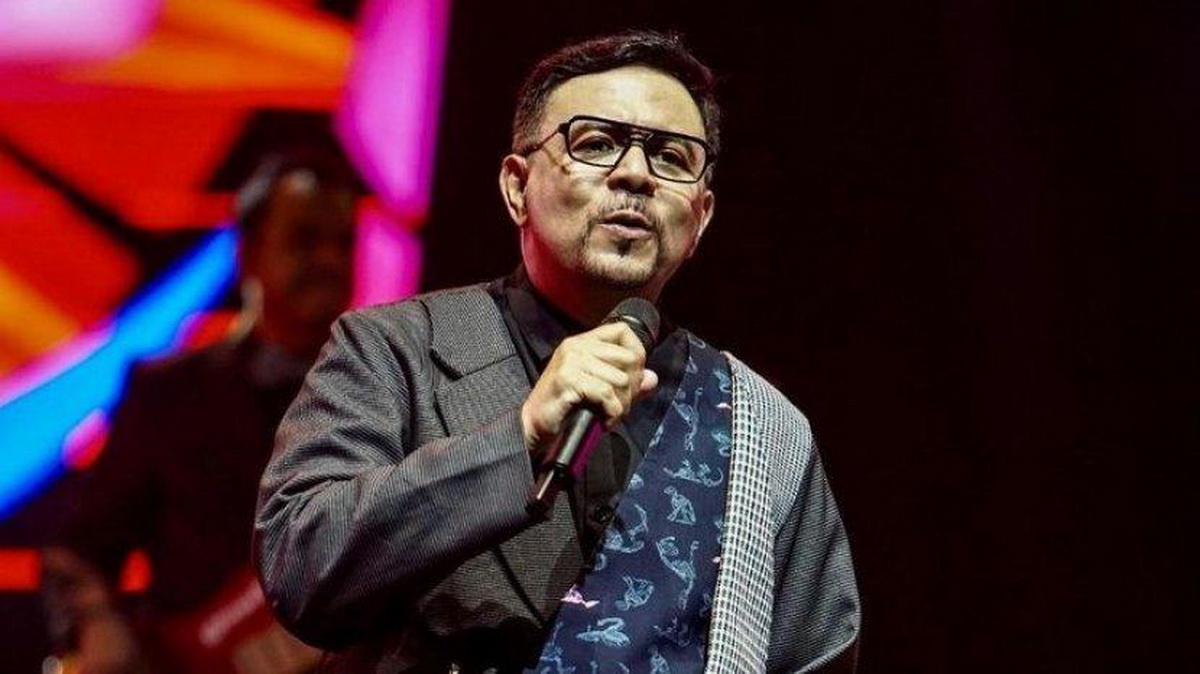 Carlo Saba Meninggal Dunia Akibat Jantung - Dafunda.com