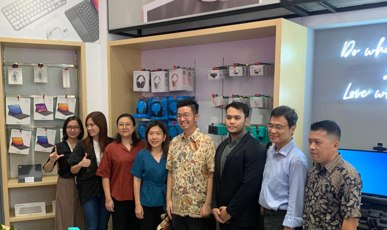Berada di PIK 2, Logitech Indonesia Buka Experience Store Pertamanya ...