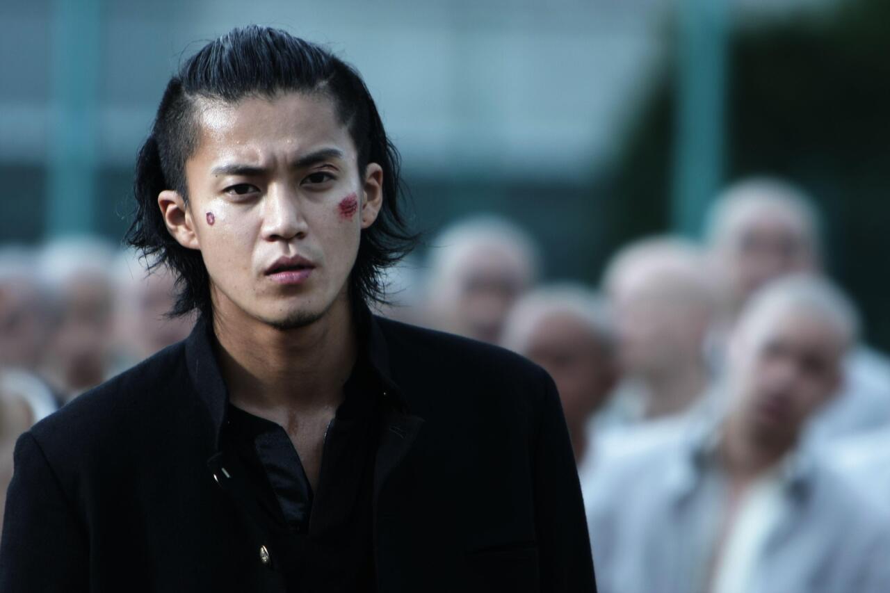 8 Rekomendasi Film Mirip Crows Zero, Perkelahian Antar Geng! - Dafunda.com
