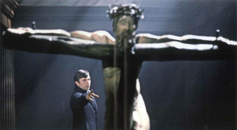 Sebelum Nonton The First Omen, Ini Urutan Film The Omen - Dafunda.com