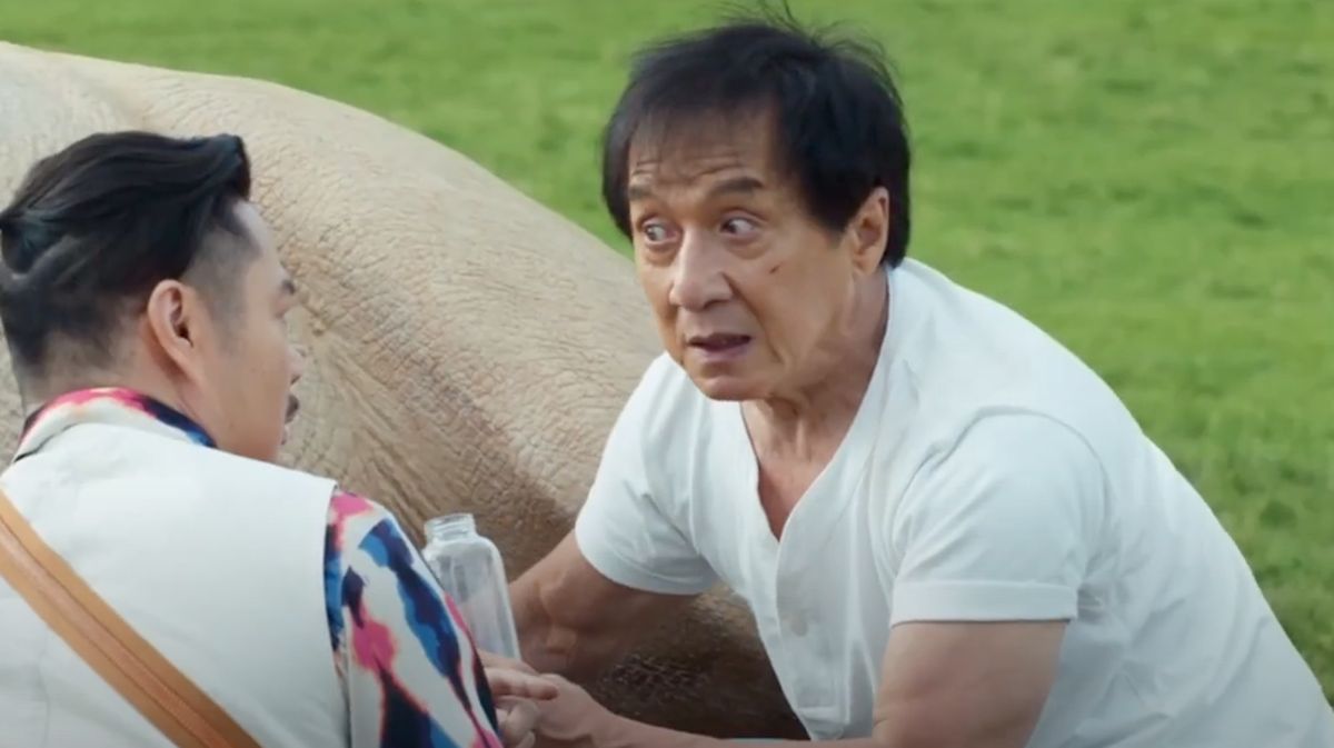 Aksi Jackie Chan Melindungi Bayi Panda di Trailer Panda Plan - Dafunda.com