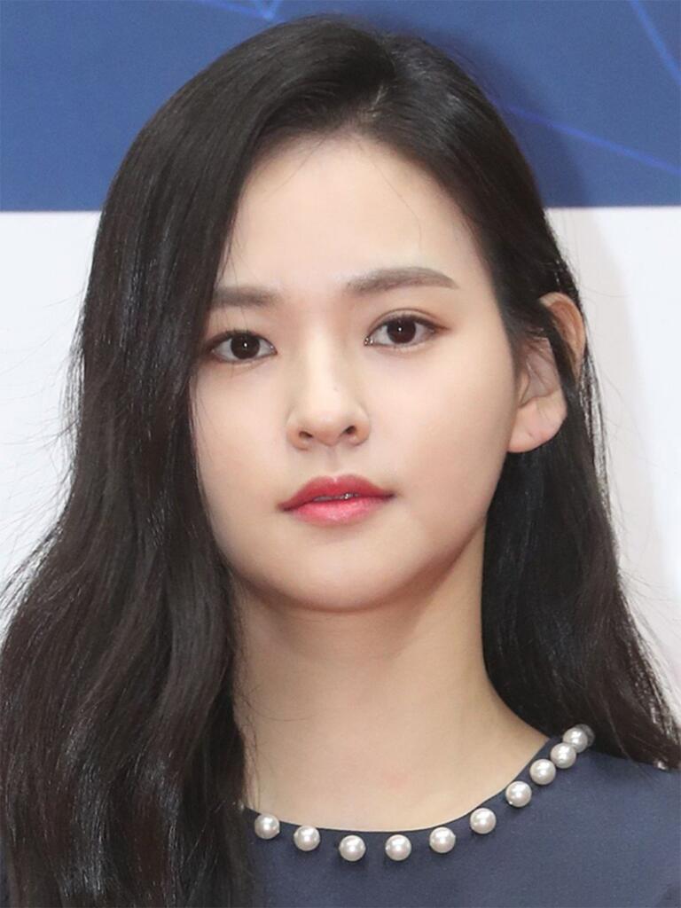 Kenali 6 Biodata Pemain Utama Drama Korea Love Scout! - Dafunda.com