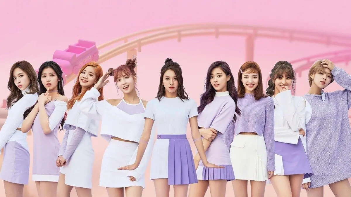 TWICE dan Coldplay Sukses Kolaborasi Panggung "We Pray" - Dafunda.com